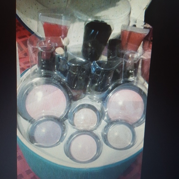 color workshop | Makeup | The Color Workshop Makeup Kit With Case New ...
